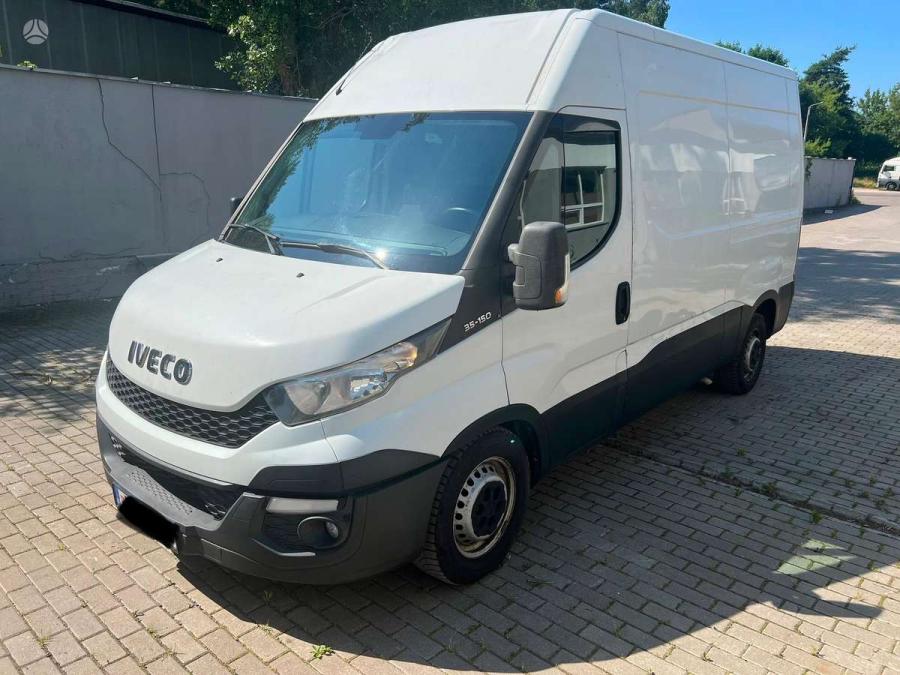 Balts Iveco Daily 2015 Viļņa, ar dzinēja tilpumu 2.30 L un nobraukumu 418 tūkst. km par 5300 €, foto 1 vietnē AUTOMOTO.COM.LV
