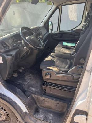 Balts Iveco Daily 2015 Viļņa, ar dzinēja tilpumu 2.30 L un nobraukumu 418 tūkst. km par 5300 €, foto 12 vietnē AUTOMOTO.COM.LV