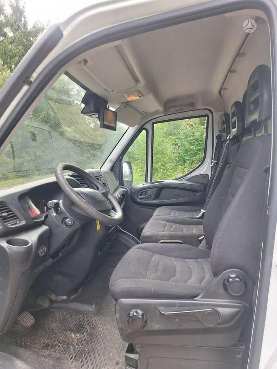 White Iveco Daily 2015 in Taurage, with an engine capacity of 2.30 L and mileage of 151 thousand km for 6500 €, photo 8 on AUTOMOTO.COM.LV