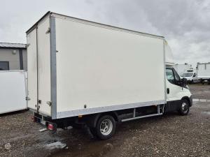 White Iveco Daily 2015 in Kaunas, with an engine capacity of 3.00 L and mileage of 280 thousand km for 9770 €, photo 5 on AUTOMOTO.COM.LV