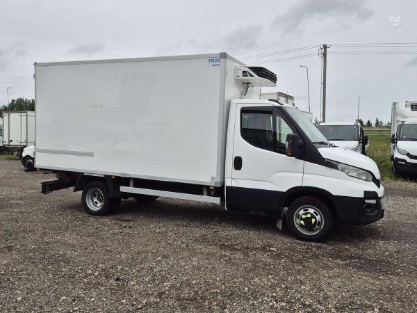 White Iveco Daily 2015 in Kaunas, with an engine capacity of 2.30 L and mileage of 320 thousand km for 9270 €, photo 3 on AUTOMOTO.COM.LV
