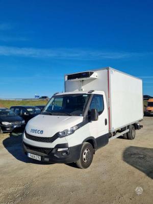 Balts Iveco Daily 2015 Klaipėda, ar dzinēja tilpumu 2.29 L un nobraukumu 420 tūkst. km par 8000 €, foto 1 vietnē AUTOMOTO.COM.LV