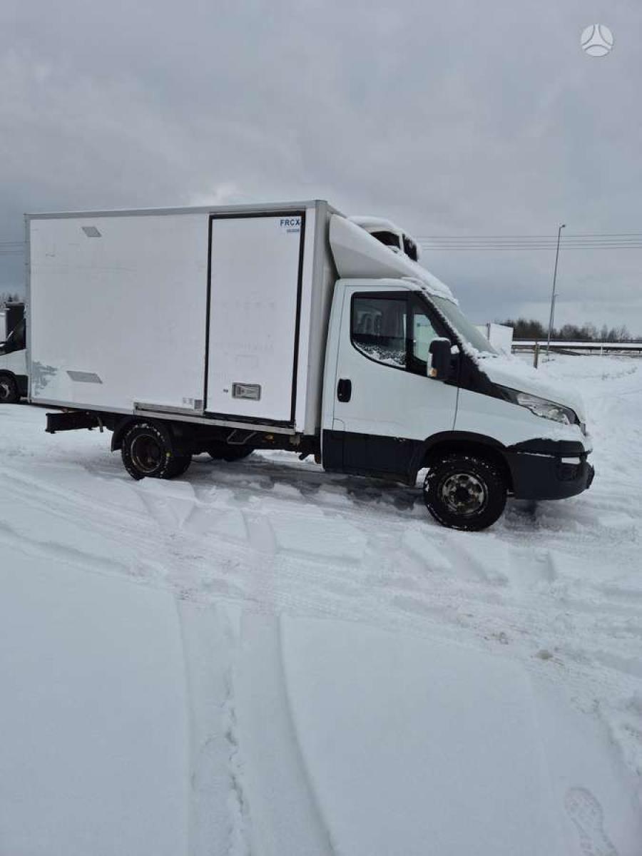 Balts Iveco Daily 2016 Kauņa, ar dzinēja tilpumu 3.00 L un nobraukumu 250 tūkst. km par 11220 €, foto 3 vietnē AUTOMOTO.COM.LV