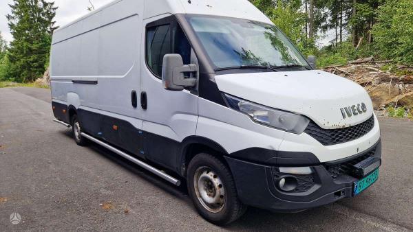 White Iveco Daily 2016 in Vilnius, with an engine capacity of 3.00 L and mileage of 412 thousand km for 6800 €, photo 4 on AUTOMOTO.COM.LV
