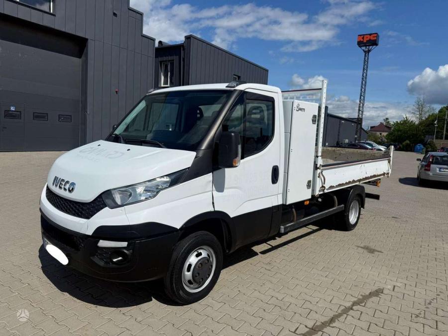 Balts Iveco Daily 2016 Kauņa, ar dzinēja tilpumu 3.00 L un nobraukumu 199 tūkst. km par 13200 €, foto 1 vietnē AUTOMOTO.COM.LV