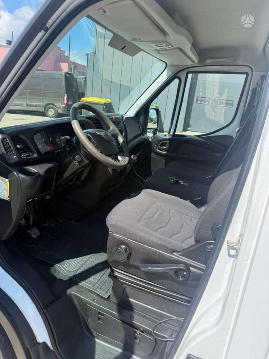 Balts Iveco Daily 2016 Kauņa, ar dzinēja tilpumu 3.00 L un nobraukumu 199 tūkst. km par 13200 €, foto 15 vietnē AUTOMOTO.COM.LV