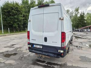 White Iveco Daily 2016 in Kelme, with an engine capacity of 2.29 L and mileage of 588 thousand km for 5800 €, photo 6 on AUTOMOTO.COM.LV