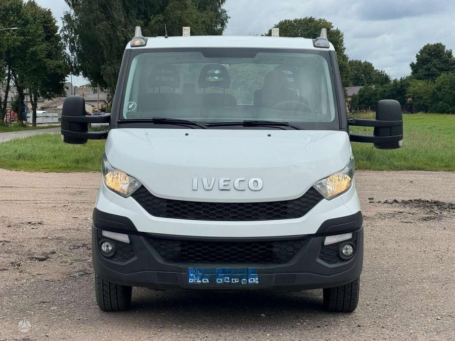 White Iveco Daily 2016 in Taurage, with an engine capacity of 2.30 L and mileage of 270 thousand km for 7500 €, photo 4 on AUTOMOTO.COM.LV