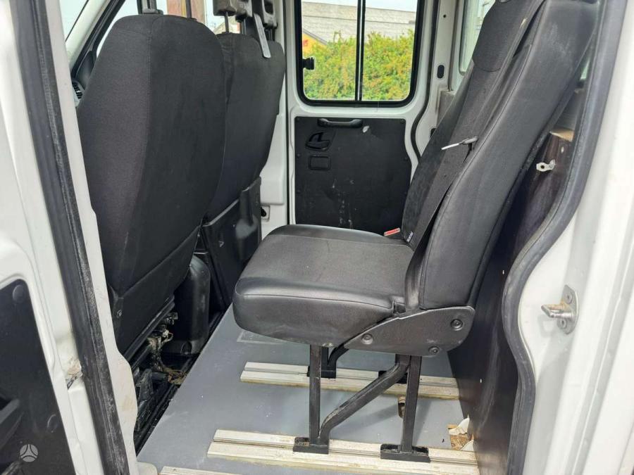 White Iveco Daily 2016 in Taurage, with an engine capacity of 2.30 L and mileage of 270 thousand km for 7500 €, photo 12 on AUTOMOTO.COM.LV