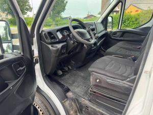White Iveco Daily 2016 in Taurage, with an engine capacity of 2.30 L and mileage of 270 thousand km for 7500 €, photo 13 on AUTOMOTO.COM.LV