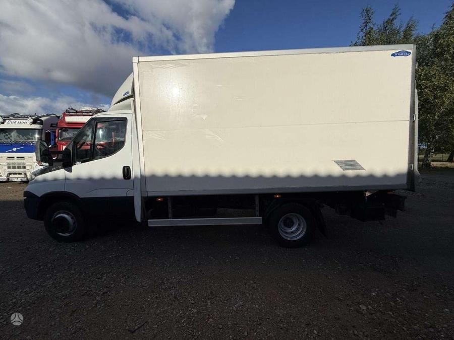 White Iveco Daily 2016 in Klaipeda, with an engine capacity of 3.00 L and mileage of 197 thousand km for 16500 €, photo 6 on AUTOMOTO.COM.LV