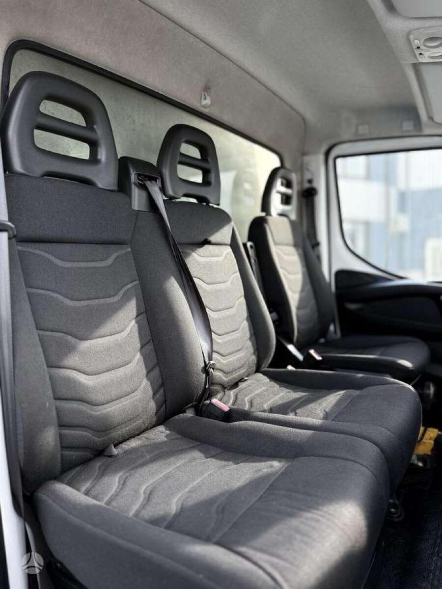 White Iveco Daily 2016 in Klaipeda, with an engine capacity of 3.00 L and mileage of 197 thousand km for 16500 €, photo 22 on AUTOMOTO.COM.LV
