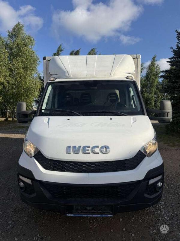 White Iveco Daily 2016 in Klaipeda, with an engine capacity of 3.00 L and mileage of 197 thousand km for 16500 €, photo 2 on AUTOMOTO.COM.LV