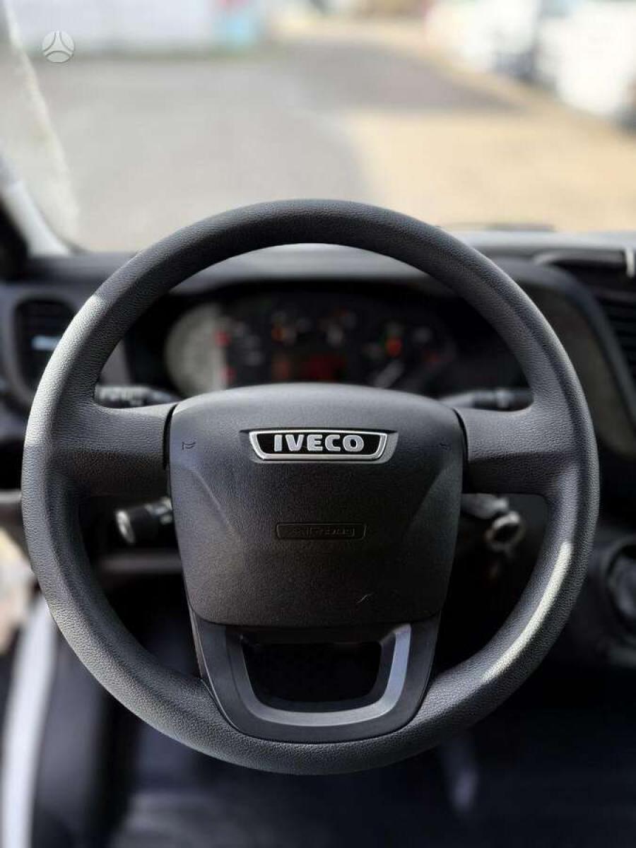 White Iveco Daily 2016 in Klaipeda, with an engine capacity of 3.00 L and mileage of 197 thousand km for 16500 €, photo 16 on AUTOMOTO.COM.LV