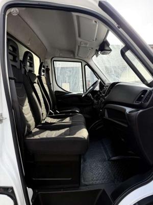 White Iveco Daily 2016 in Klaipeda, with an engine capacity of 3.00 L and mileage of 197 thousand km for 16500 €, photo 24 on AUTOMOTO.COM.LV