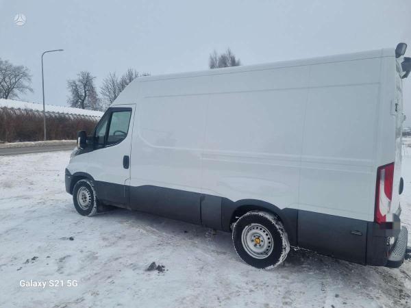 White Iveco Daily 2017 in Taurage, with an engine capacity of 3.00 L and mileage of 320 thousand km for 7300 €, photo 2 on AUTOMOTO.COM.LV