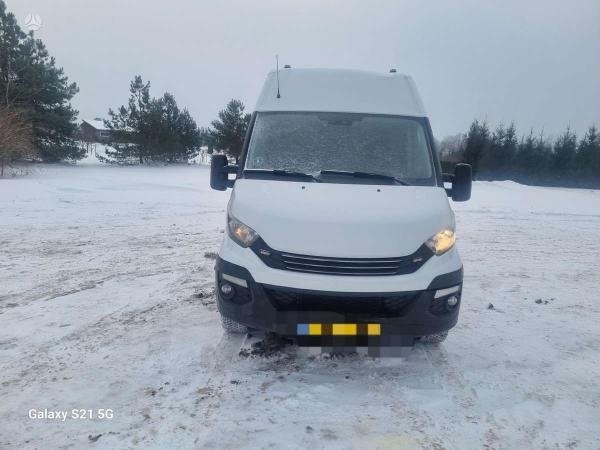 White Iveco Daily 2017 in Taurage, with an engine capacity of 3.00 L and mileage of 320 thousand km for 7300 €, photo 3 on AUTOMOTO.COM.LV