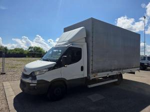 Balts Iveco Daily 2017 Marijampole, ar dzinēja tilpumu 3.00 L un nobraukumu 360 tūkst. km par 6500 €, foto  vietnē AUTOMOTO.COM.LV