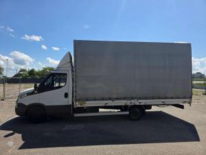 Balts Iveco Daily 2017 Marijampole, ar dzinēja tilpumu 3.00 L un nobraukumu 360 tūkst. km par 6500 €, foto 4 vietnē AUTOMOTO.COM.LV