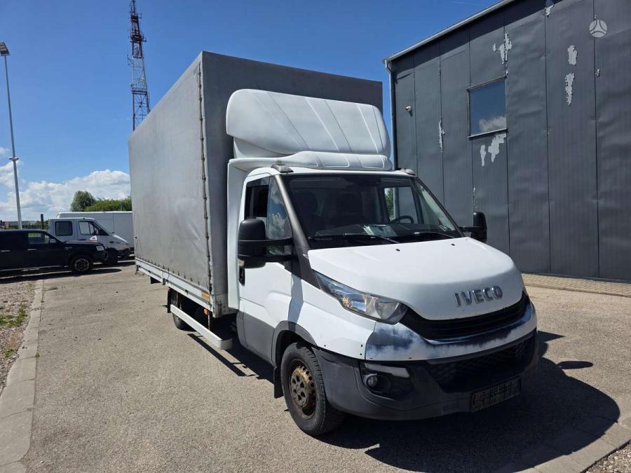 Balts Iveco Daily 2017 Marijampole, ar dzinēja tilpumu 3.00 L un nobraukumu 360 tūkst. km par 6500 €, foto 15 vietnē AUTOMOTO.COM.LV