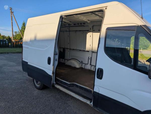 Balts Iveco Daily 2017 Utena, ar dzinēja tilpumu 2.29 L un nobraukumu 249 tūkst. km par 8990 €, foto 9 vietnē AUTOMOTO.COM.LV