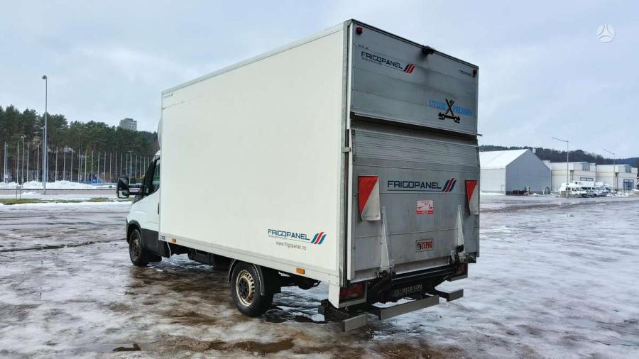 White Iveco Daily 2017 in Alytus, with an engine capacity of 2.29 L and mileage of 512 thousand km for 5800 €, photo 6 on AUTOMOTO.COM.LV