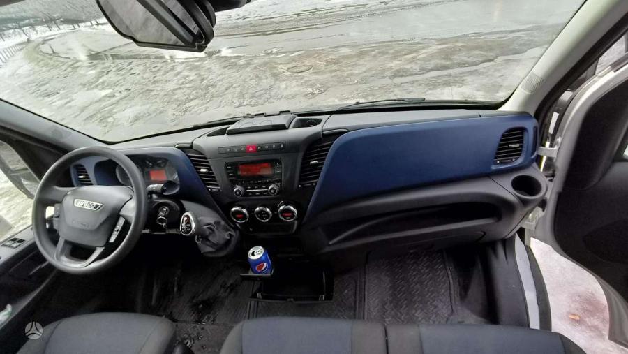 White Iveco Daily 2017 in Alytus, with an engine capacity of 2.29 L and mileage of 512 thousand km for 5800 €, photo 15 on AUTOMOTO.COM.LV