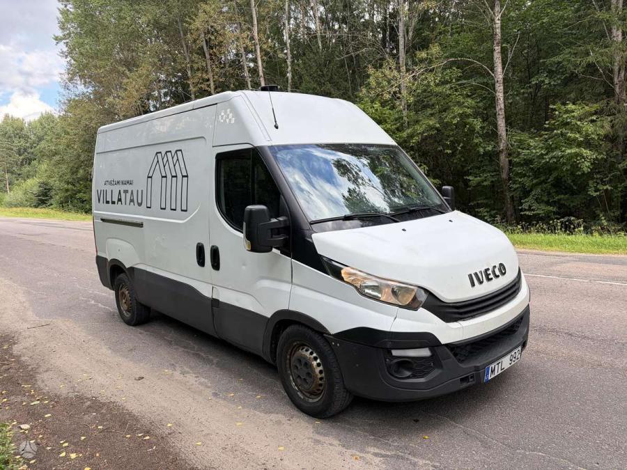 White Iveco Daily 2017 in Kaunas, with an engine capacity of 2.30 L and mileage of 221 thousand km for 7300 €, photo 4 on AUTOMOTO.COM.LV