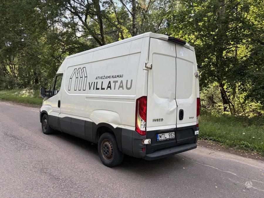 White Iveco Daily 2017 in Kaunas, with an engine capacity of 2.30 L and mileage of 221 thousand km for 7300 €, photo 6 on AUTOMOTO.COM.LV