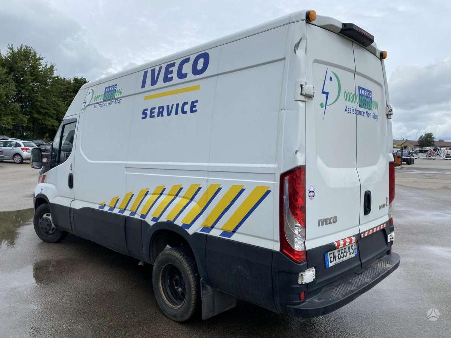 Balts Iveco Daily 2017 Tauragė, ar dzinēja tilpumu 2.29 L un nobraukumu 159 tūkst. km par 11900 €, foto 4 vietnē AUTOMOTO.COM.LV