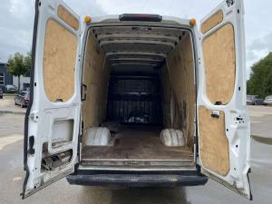 Balts Iveco Daily 2017 Tauragė, ar dzinēja tilpumu 2.29 L un nobraukumu 159 tūkst. km par 11900 €, foto 11 vietnē AUTOMOTO.COM.LV