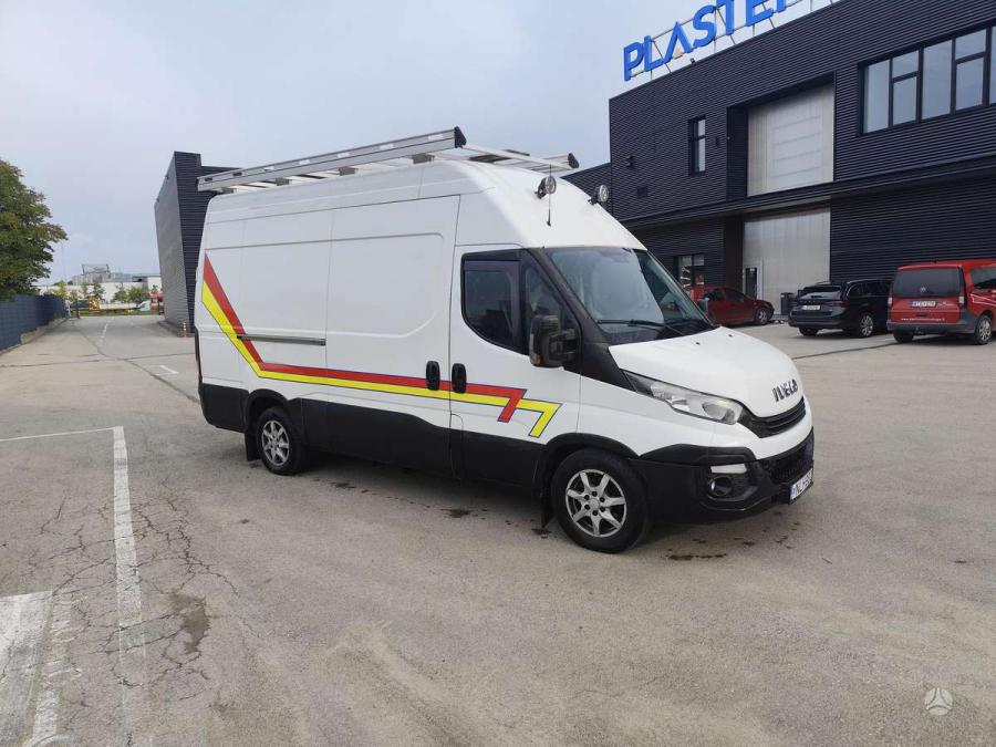 Balts Iveco Daily 2017 Klaipėda, ar dzinēja tilpumu 3.00 L un nobraukumu 446 tūkst. km par 8900 €, foto 5 vietnē AUTOMOTO.COM.LV