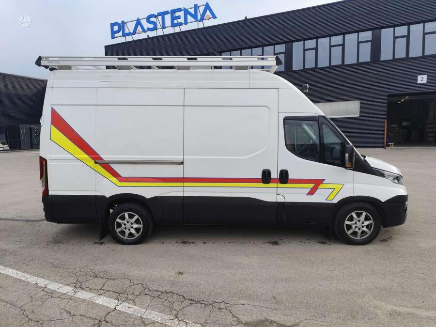 Balts Iveco Daily 2017 Klaipėda, ar dzinēja tilpumu 3.00 L un nobraukumu 446 tūkst. km par 8900 €, foto 12 vietnē AUTOMOTO.COM.LV