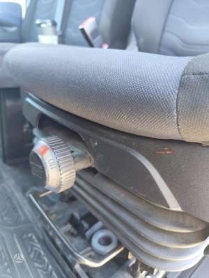 Balts Iveco Daily 2017 Klaipėda, ar dzinēja tilpumu 3.00 L un nobraukumu 446 tūkst. km par 8900 €, foto 22 vietnē AUTOMOTO.COM.LV