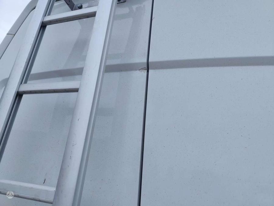 Balts Iveco Daily 2017 Klaipėda, ar dzinēja tilpumu 3.00 L un nobraukumu 446 tūkst. km par 8900 €, foto 29 vietnē AUTOMOTO.COM.LV