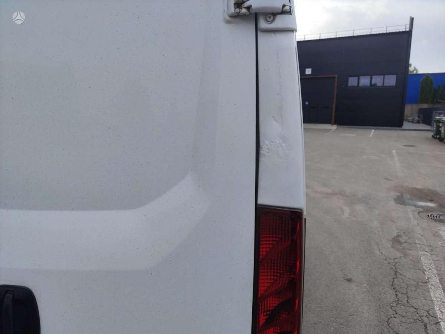 Balts Iveco Daily 2017 Klaipėda, ar dzinēja tilpumu 3.00 L un nobraukumu 446 tūkst. km par 8900 €, foto 30 vietnē AUTOMOTO.COM.LV