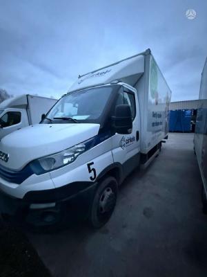 White Iveco Daily 2018 in Kaunas, with an engine capacity of 3.00 L and mileage of 170 thousand km for 14000 €, photo 6 on AUTOMOTO.COM.LV