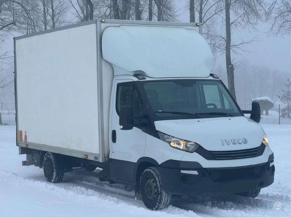 White Iveco Daily 2018 in Taurage, with an engine capacity of 3.00 L and mileage of 290 thousand km for 9500 €, photo 4 on AUTOMOTO.COM.LV