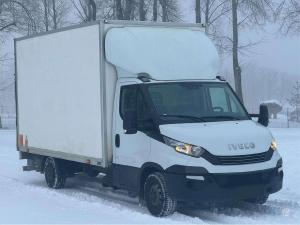 White Iveco Daily 2018 in Taurage, with an engine capacity of 3.00 L and mileage of 290 thousand km for 9500 €, photo 4 on AUTOMOTO.COM.LV