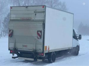 White Iveco Daily 2018 in Taurage, with an engine capacity of 3.00 L and mileage of 290 thousand km for 9500 €, photo 5 on AUTOMOTO.COM.LV