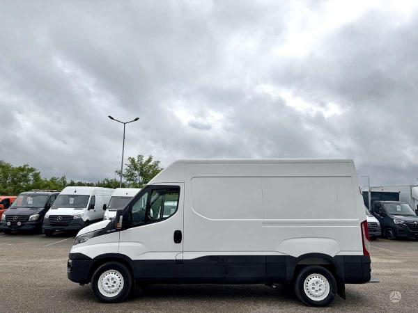 White Iveco Daily 2018 in Vilnius, with an engine capacity of 2.29 L and mileage of 170 thousand km for 10900 €, photo 6 on AUTOMOTO.COM.LV