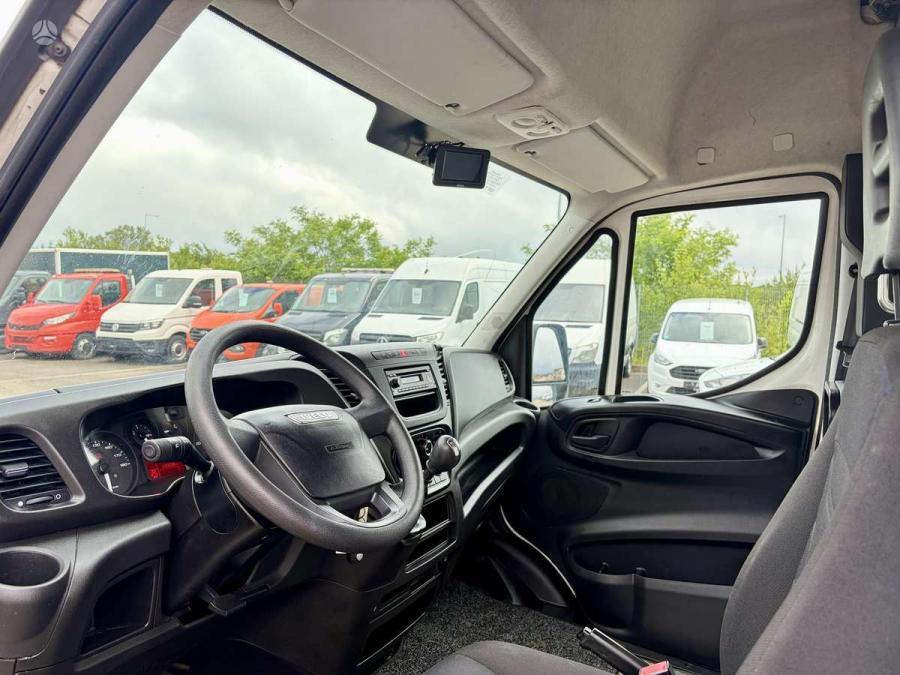 Balts Iveco Daily 2018 Viļņa, ar dzinēja tilpumu 2.29 L un nobraukumu 170 tūkst. km par 10900 €, foto 17 vietnē AUTOMOTO.COM.LV