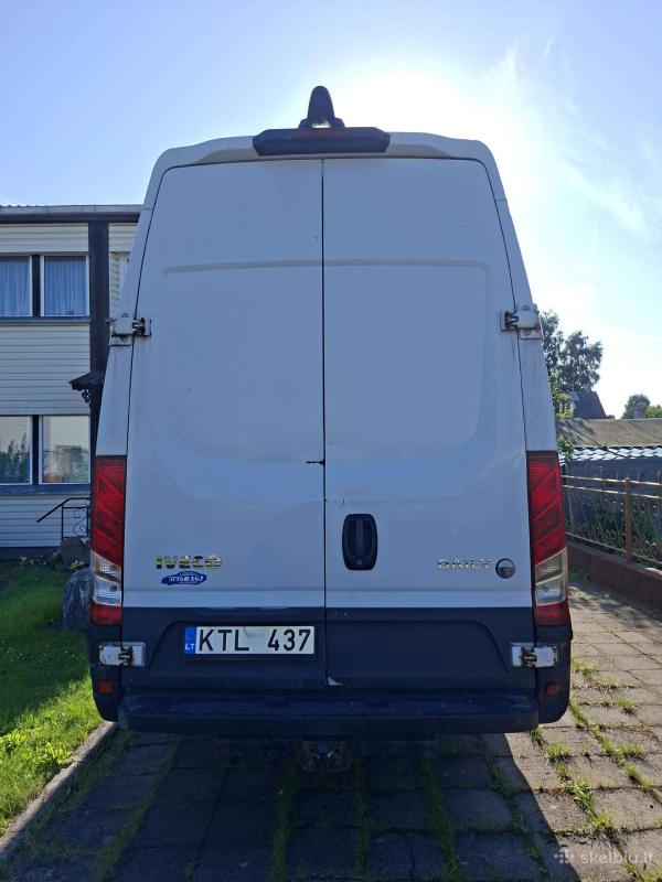White Iveco Daily 2018 in Klaipeda, with an engine capacity of 3.00 L and mileage of 600 thousand km for 7000 €, photo 4 on AUTOMOTO.COM.LV