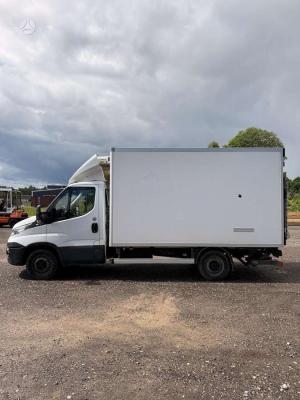 White Iveco Daily 2018 in Vilnius, with an engine capacity of 2.30 L and mileage of 387 thousand km for 7950 €, photo  on AUTOMOTO.COM.LV