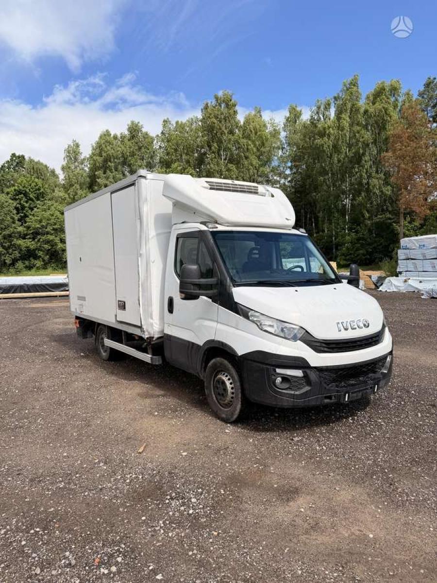 Balts Iveco Daily 2018 Viļņa, ar dzinēja tilpumu 2.30 L un nobraukumu 387 tūkst. km par 7950 €, foto 5 vietnē AUTOMOTO.COM.LV