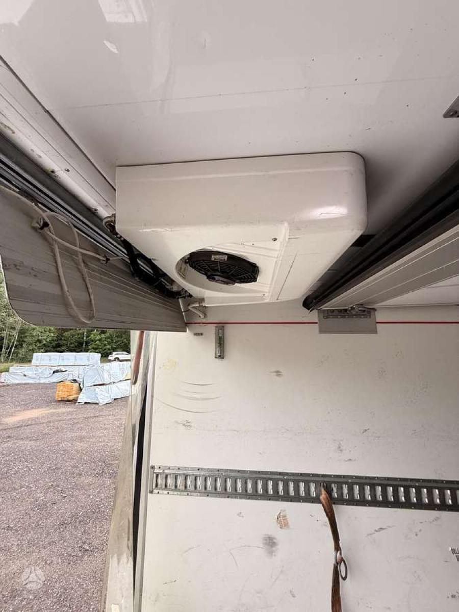 Balts Iveco Daily 2018 Viļņa, ar dzinēja tilpumu 2.30 L un nobraukumu 387 tūkst. km par 7950 €, foto 14 vietnē AUTOMOTO.COM.LV