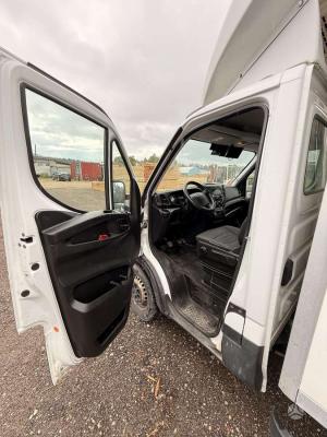 Balts Iveco Daily 2018 Viļņa, ar dzinēja tilpumu 2.30 L un nobraukumu 387 tūkst. km par 7950 €, foto 20 vietnē AUTOMOTO.COM.LV