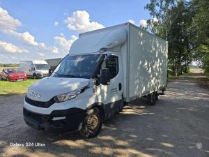 Белый Ивеко Дейли 2018 в Шакяй, объемом двигателя 3.00 л и пробегом 350 тыс. км за 8600 €, фото 4 на AUTOMOTO.COM.LV
