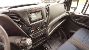 White Iveco Daily 2018 in Vilnius, with an engine capacity of 3.00 L and mileage of 224 thousand km for 14900 €, photo 27 on AUTOMOTO.COM.LV