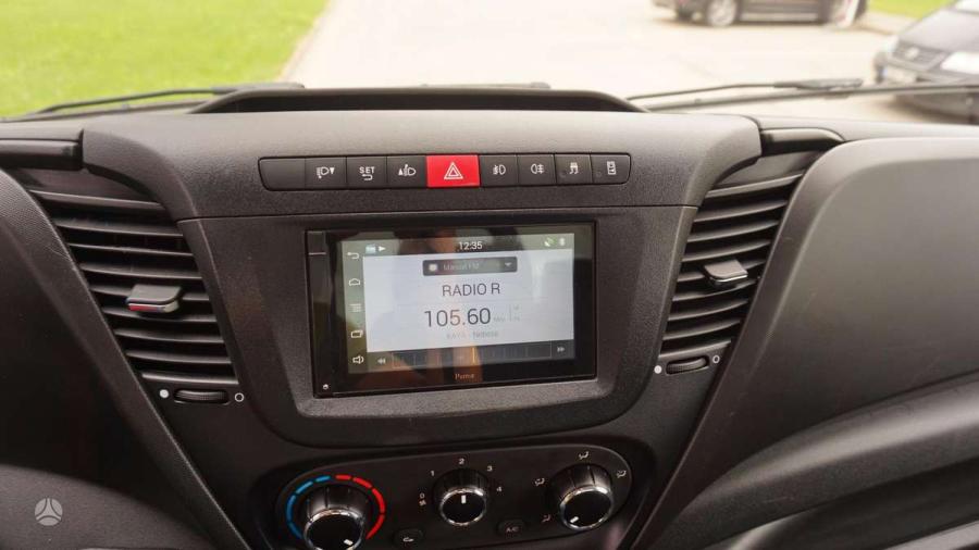 White Iveco Daily 2018 in Vilnius, with an engine capacity of 3.00 L and mileage of 224 thousand km for 14900 €, photo 28 on AUTOMOTO.COM.LV